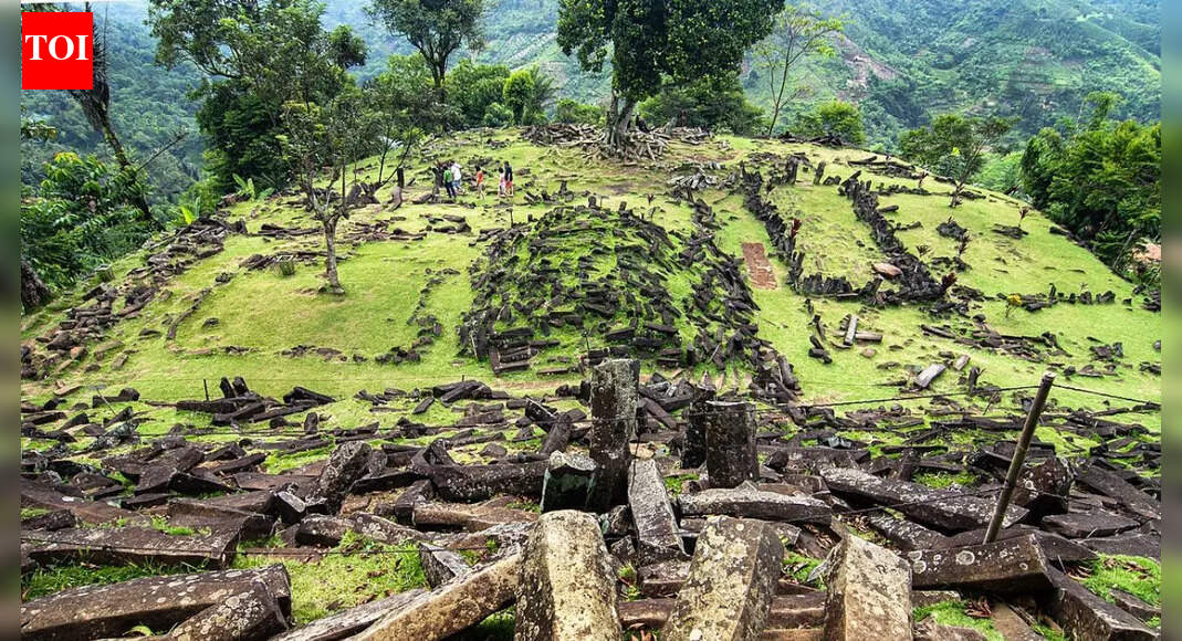This 25,000-year-old pyramid in Indonesia might be older than Egypt’s ...