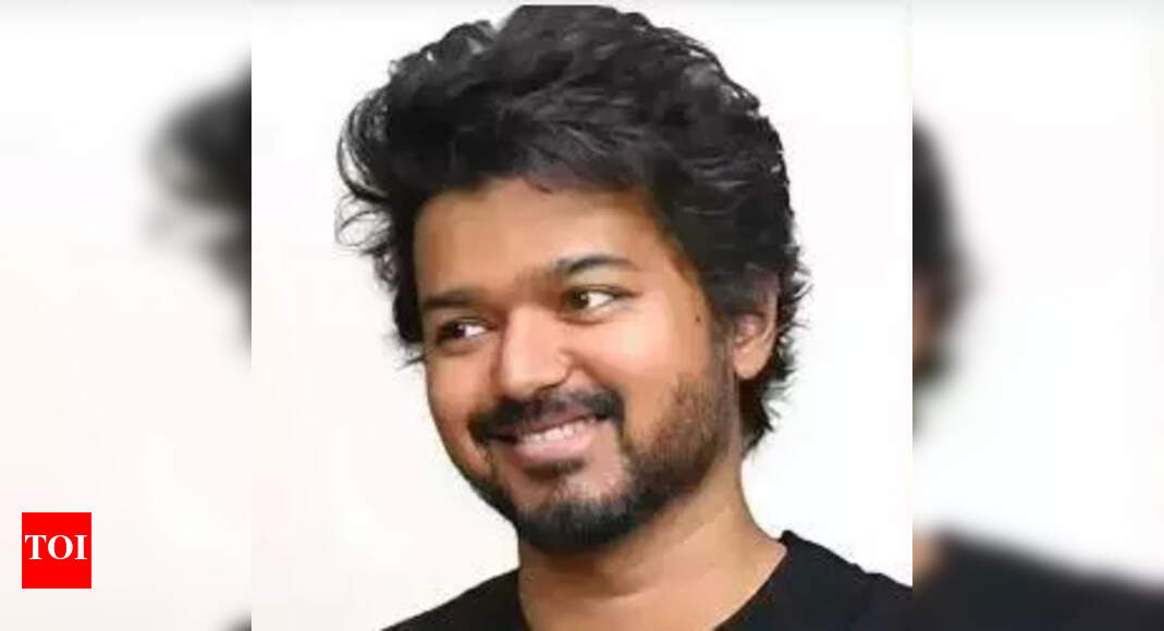 AIADMK divided on wooing Vijay’s party | Chennai News - The Times of India