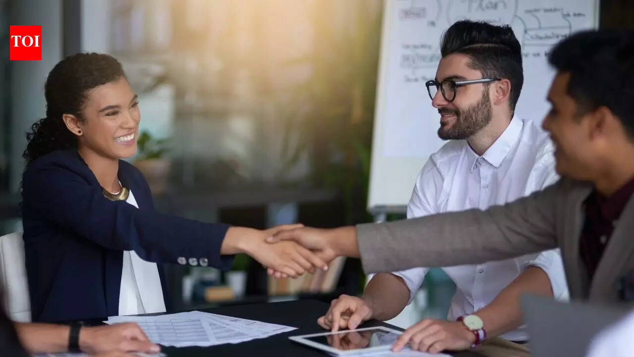 5 effective and easy ways to build a stronger relationship with the boss