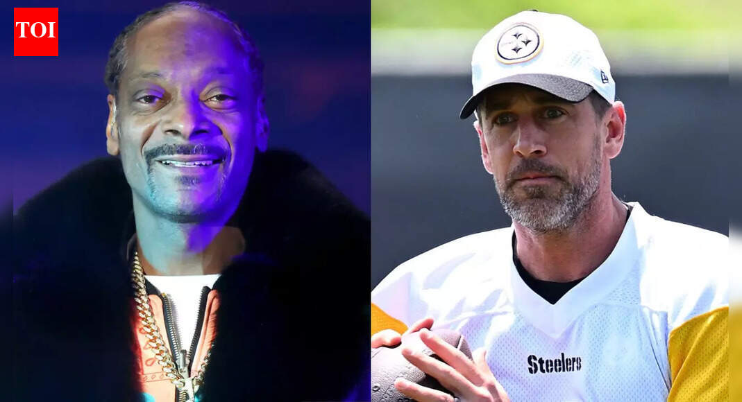 Watch: Snoop Dogg shares heartwarming hug with Aaron Rodgers before ...