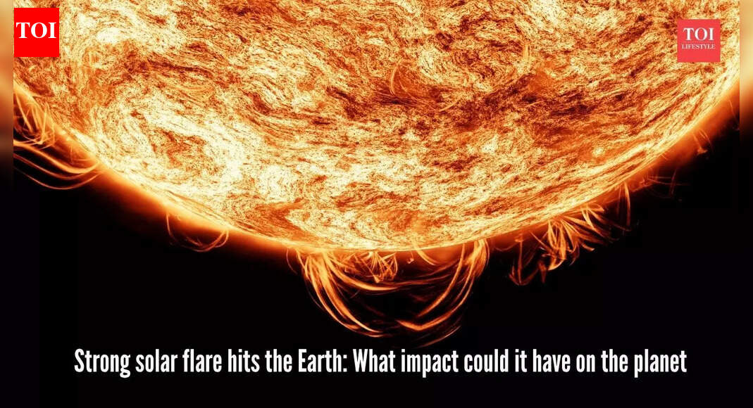 Alert! Powerful solar flare shakes Earth’s satellites and power grids ...