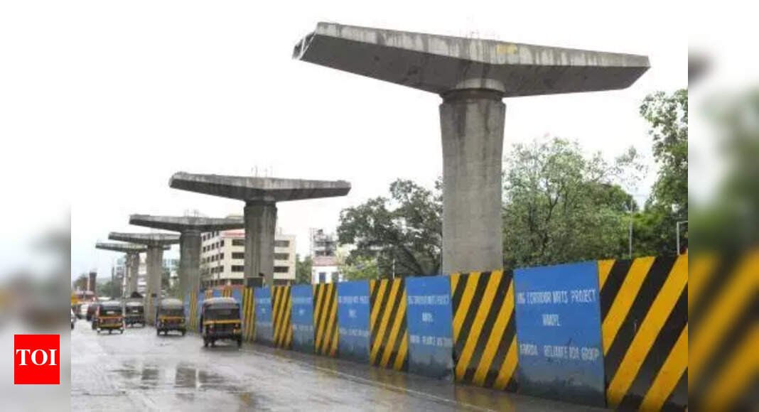 Mumbai civic body issues notice to Metro 7A contractor for flouting air ...