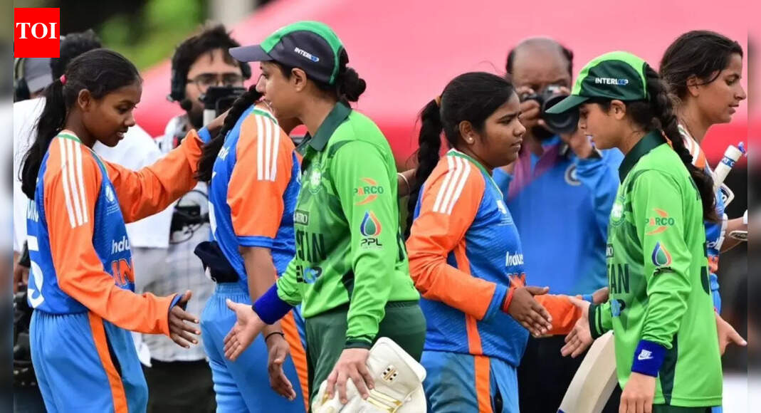 Spirit of cricket: India and Pakistan blind teams shake hands after ...