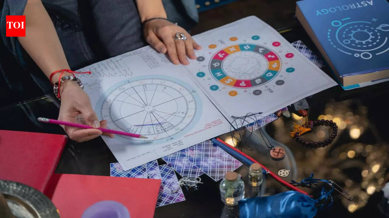 Birth chart (natal chart) houses explained: What all 12 houses mean in ...