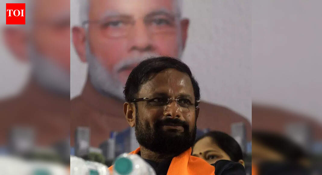 Thane MP demands immediate clearance of railway station modernisation ...