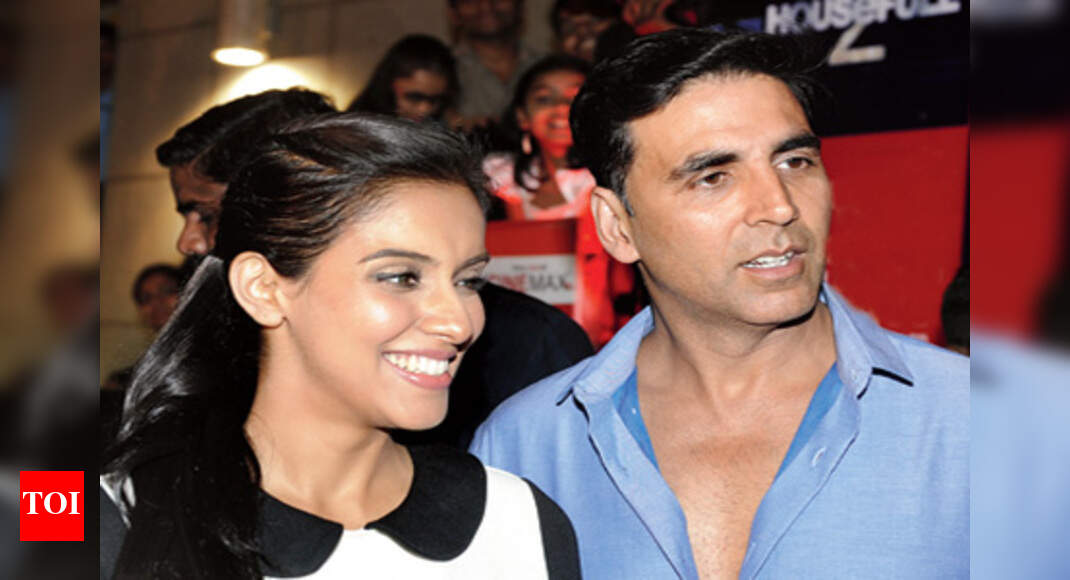 Special screening of 'Housefull 2' | Events Movie News - Times of India