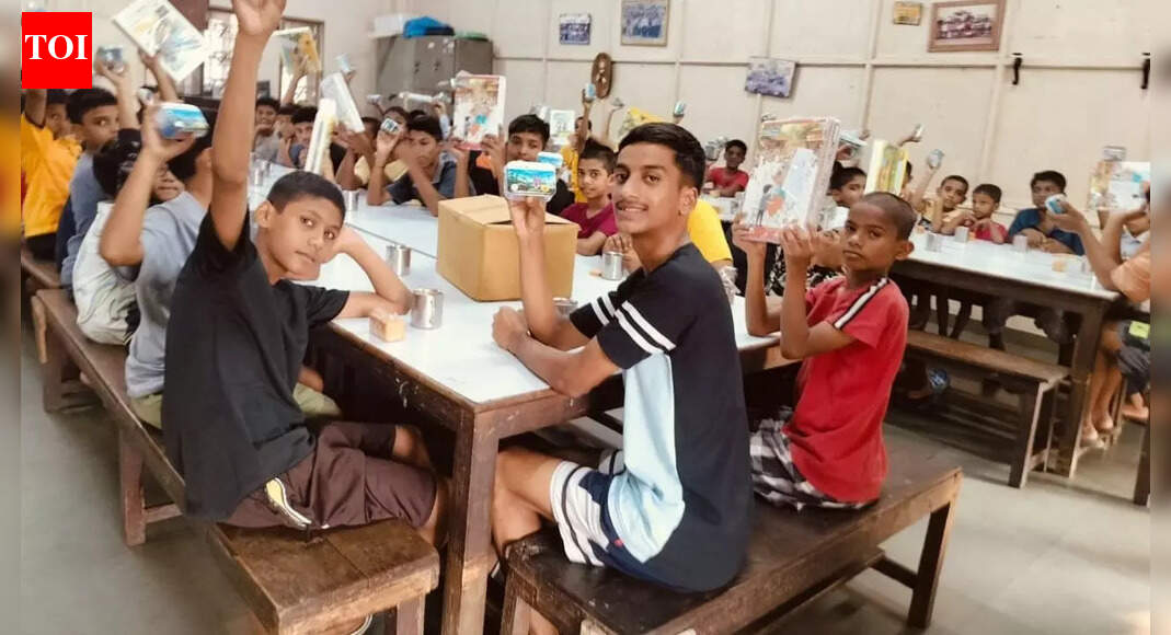 BMC students get lessons in 'art as profession & passion' | Mumbai News ...
