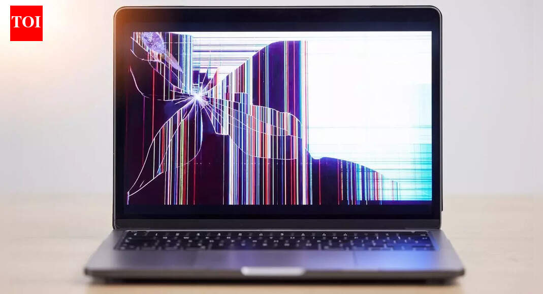 WARNING! These everyday ‘mistakes’ can secretly damage your laptop ...