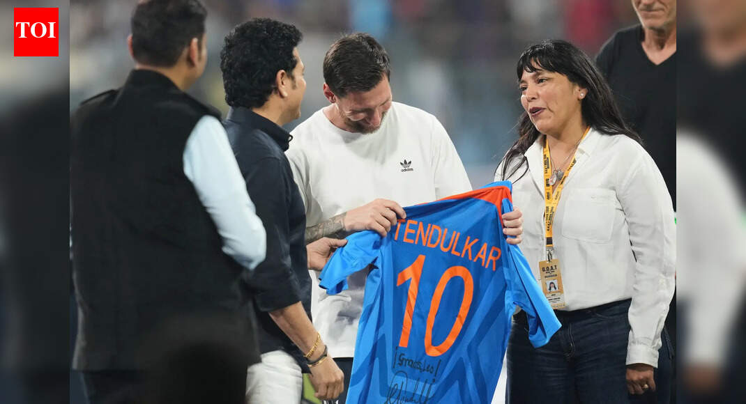 Lionel Messi GOAT Tour of India Highlights: Lionel Messi receives ...