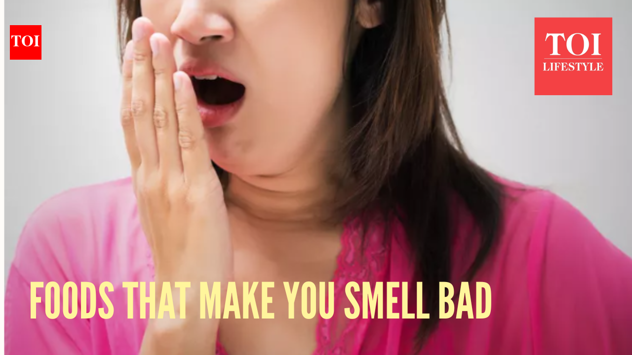 5 foods that make you smell embarrassingly bad