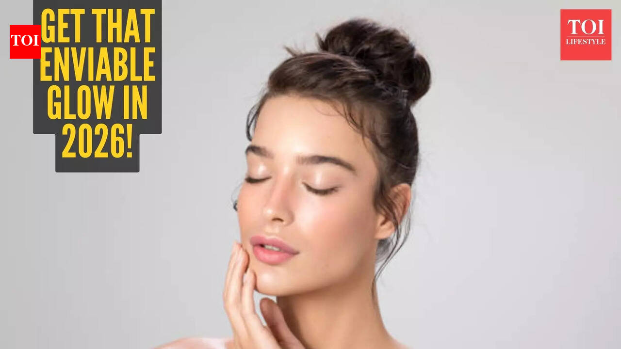 Natural glowing skin tips: How to glow your way in 2026