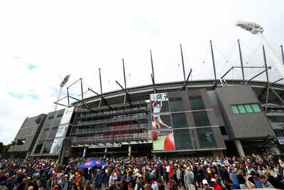 Ashes: Boxing Day Test crowd shatters MCG's cricket attendance record ...