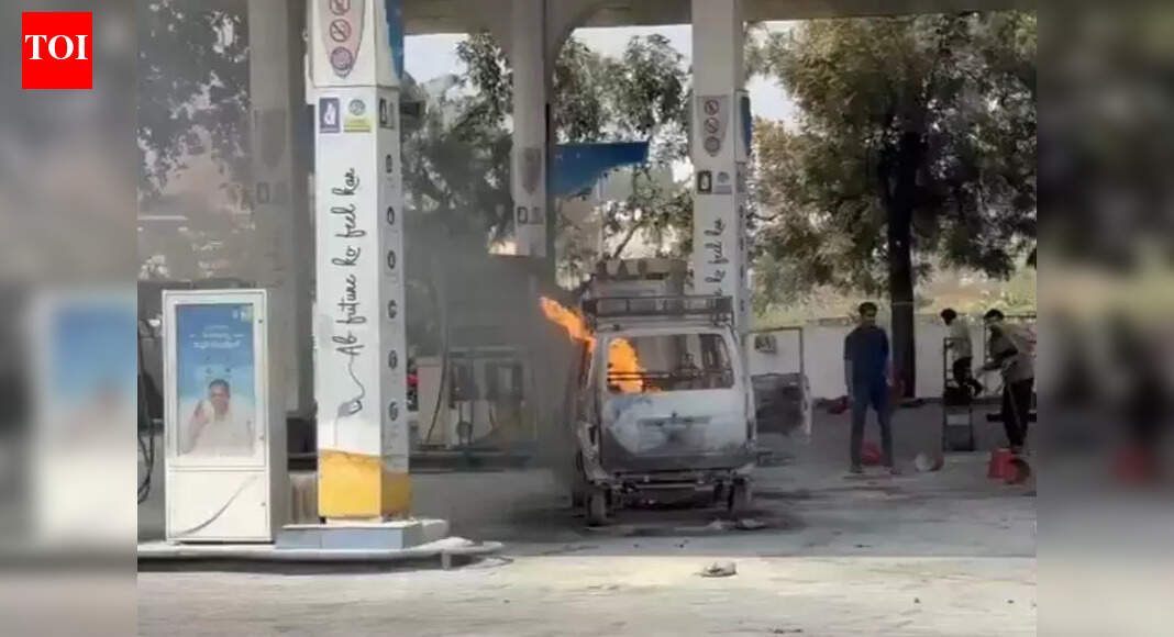 Burning car rolls towards petrol bunk, disaster averted | Hyderabad ...