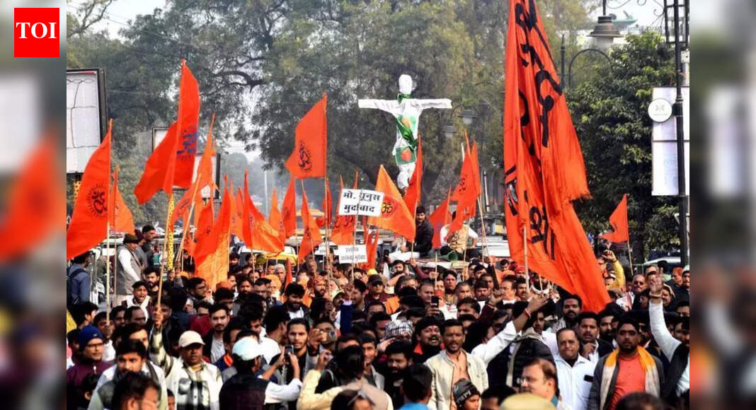 VHP’s ‘Jan Akrosh’ rally against Bangladesh atrocities | Prayagraj News ...