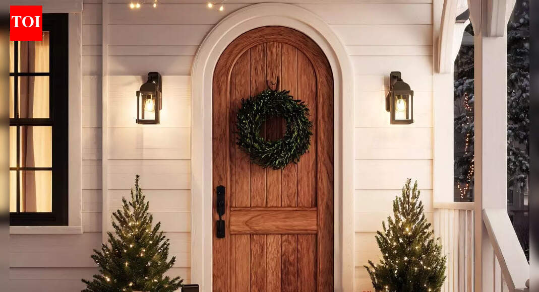 Keeping these 6 things at the entrance of one's home can bring in good luck