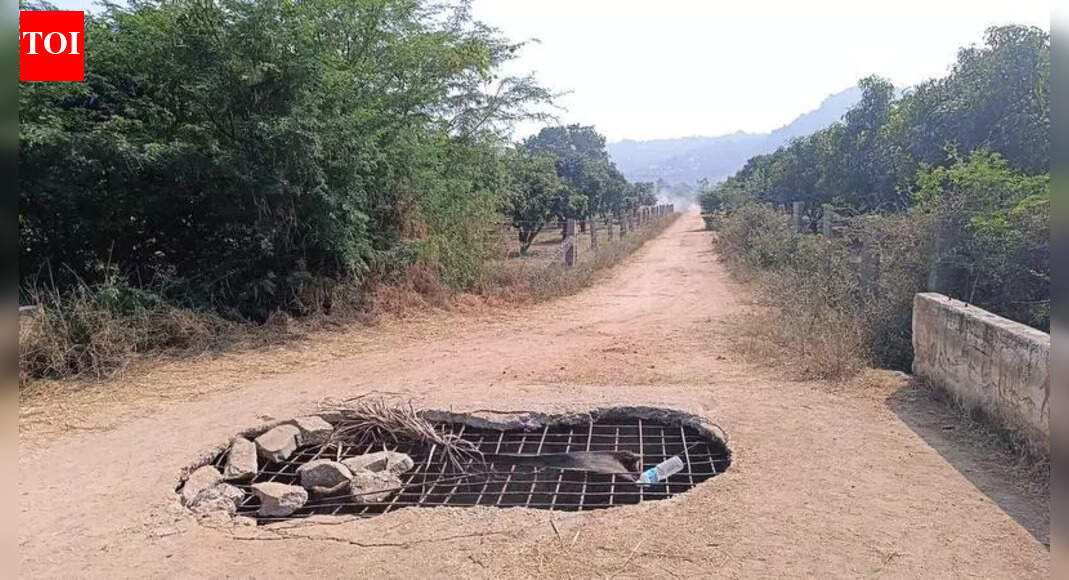 Damaged bridge cuts off access to Hirebenkal stone tombs | Hubballi ...