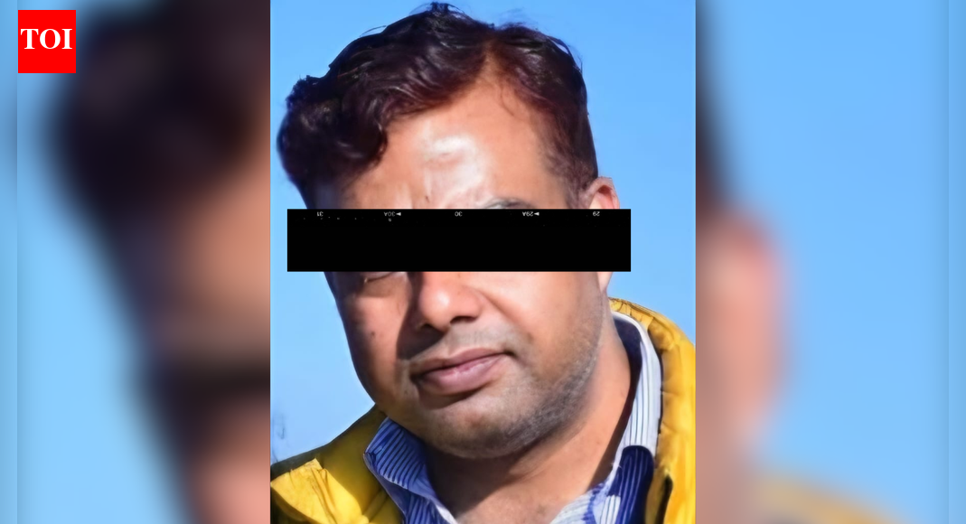 Roorkee hospital doc caught taking Rs20k bribe | Dehradun News - The ...