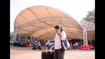 Vizag airport posts 9.3% passenger growth in 2025 | Vijayawada News ...