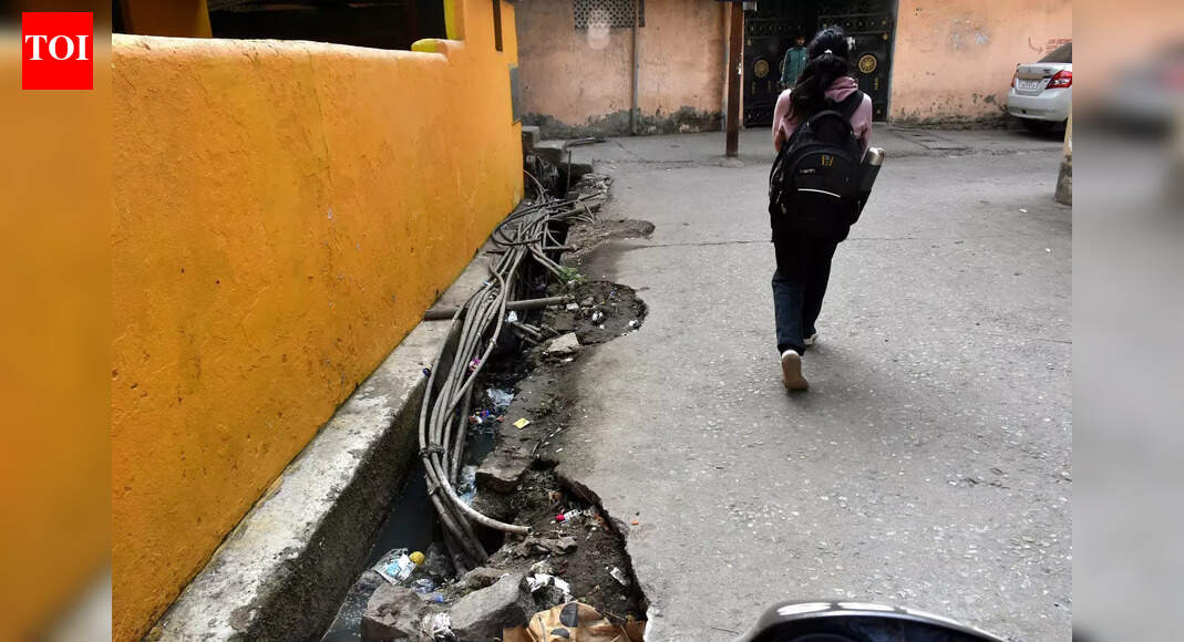 After Indore deaths, Ranchi fears water crisis amid exposed pipelines ...