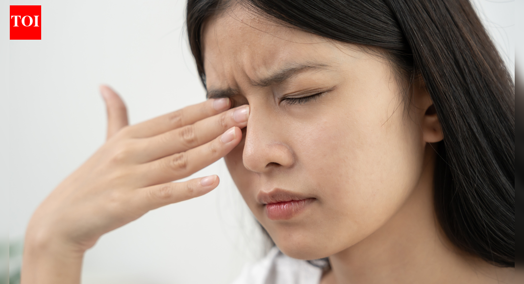 4 simple exercises to refresh tired eyes and improve vision