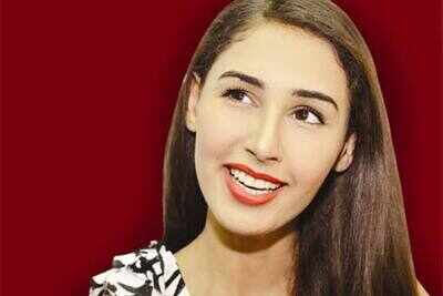 Hasleen Kaur ready for her B-wood debut | undefined Movie News - Times ...