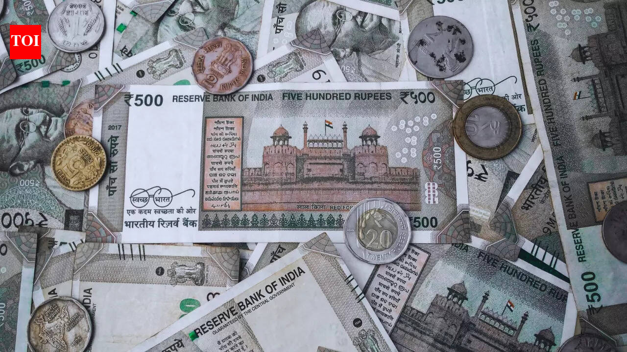Can you guess the temples and places featured on INR 10, 20, 50, 100 ...