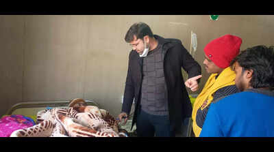 Woman Dies of Suffocation in Chatra After Lighting Fire Indoors to Stay ...