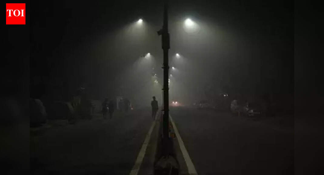 Chennai shivers on an unusually chilly Sunday | Chennai News - The ...