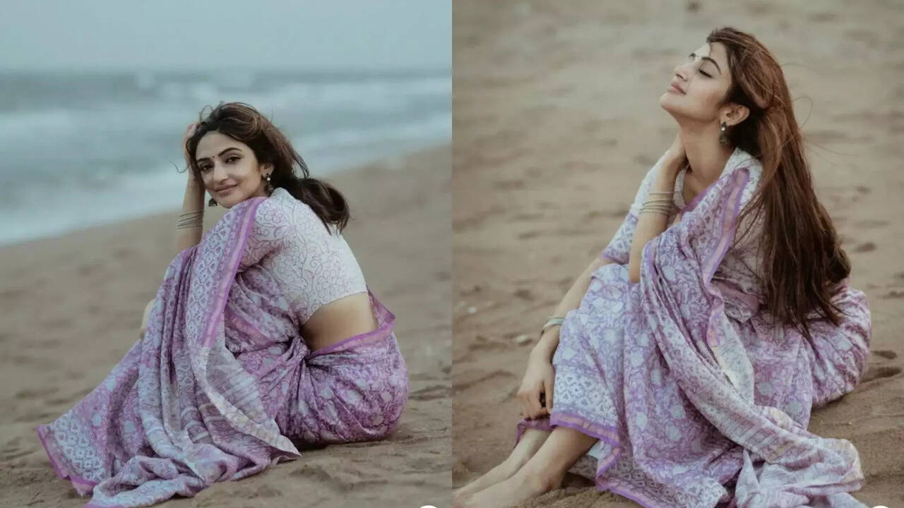 Sreeleela’s Serene Beach Saree Moments
