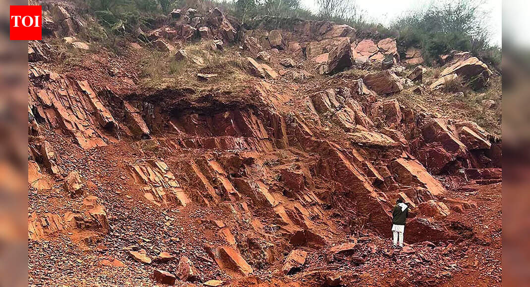 Illegal mining resumes in Nuh Aravalis: Fresh extraction reported near ...