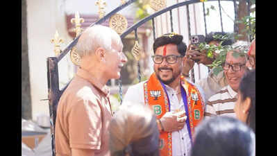 Protein bars, salads, health drinks on the move keep poll candidates ...