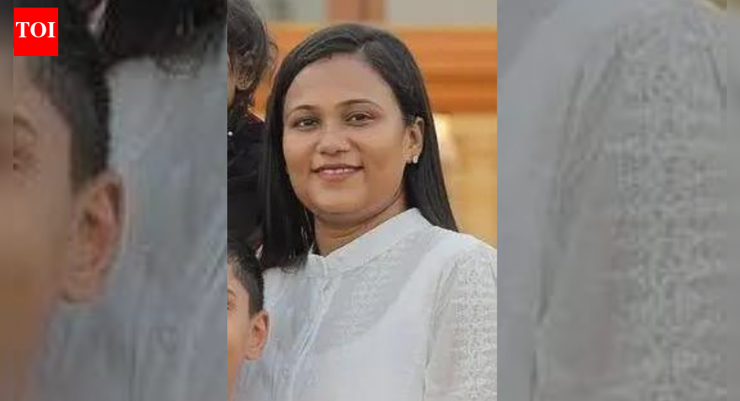 Gujarat officer hangs self in home while husband waits in car; police ...