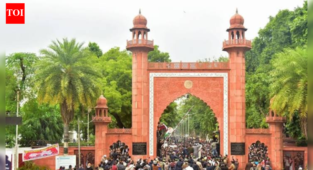 UP shocker: AMU hosteller tells dad in Saudi Arabia on video call she’s ...