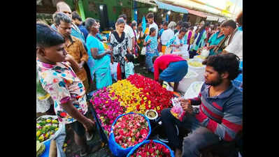 Jasmine price shoots up ahead of Pongal | Madurai News - The Times of India