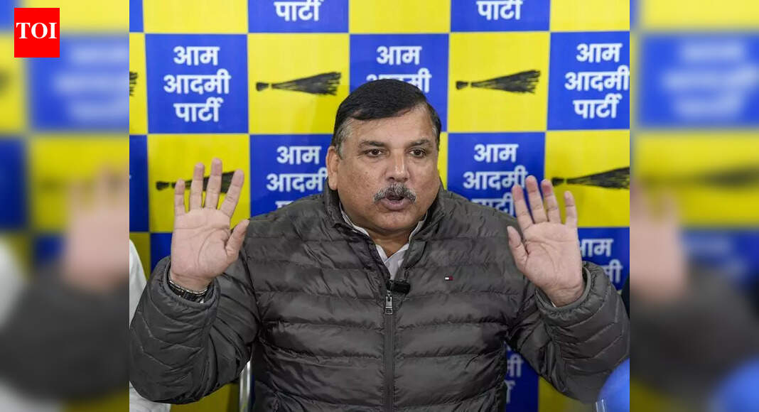 AAP flags 4 cr voter gap in UP voter list | Lucknow News - The Times of ...