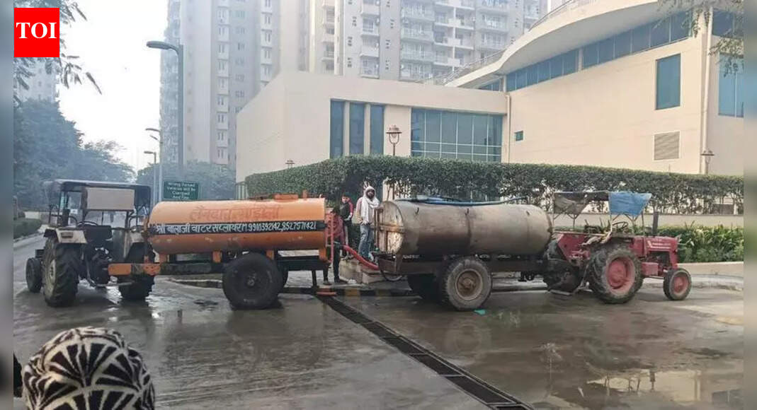 Tempers rise in Gurgaon’s BPTP township as pipe leak causes water ...