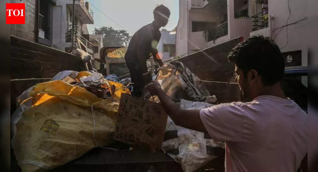 Another quick fix: Gurgaon civic body to hire 200 vans for doorstep ...