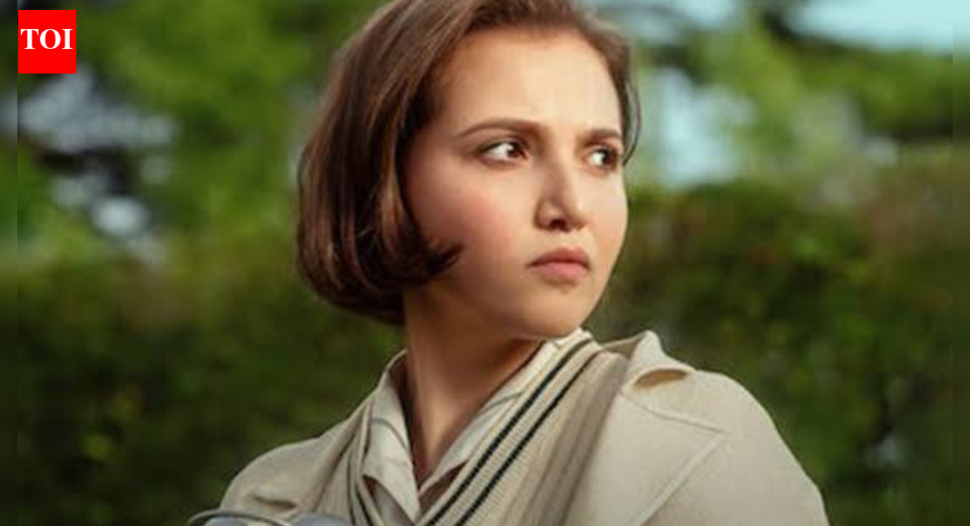 'Agatha Christie's Seven Dials': All about Mia McKenna-Bruce, Helena ...