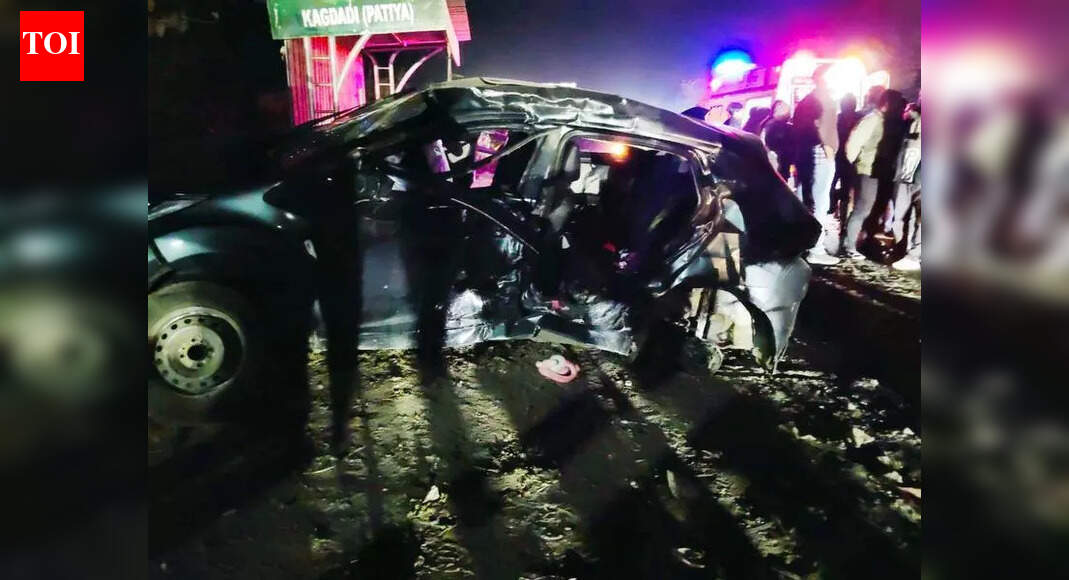 Two siblings die as SUV rams car on Rajkot-Morbi highway | Rajkot News ...