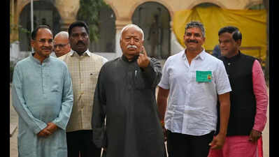 Reject Nota, pick best among those in fray: Bhagwat | Nagpur News - The ...
