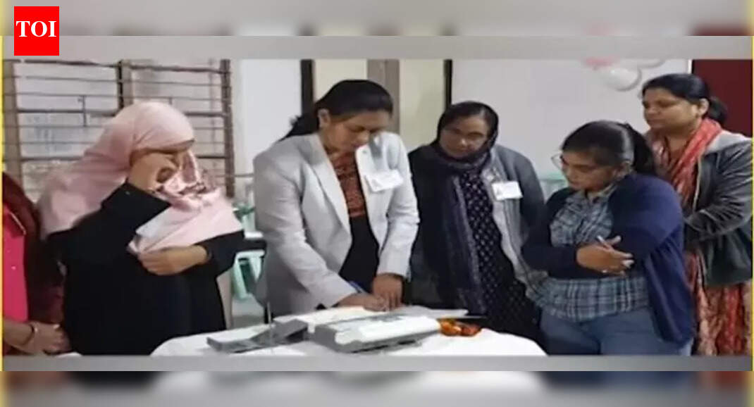 EVM Glitches Mar Polling Across Nagpur; Prabhag 1 Worst Hit With 16 ...