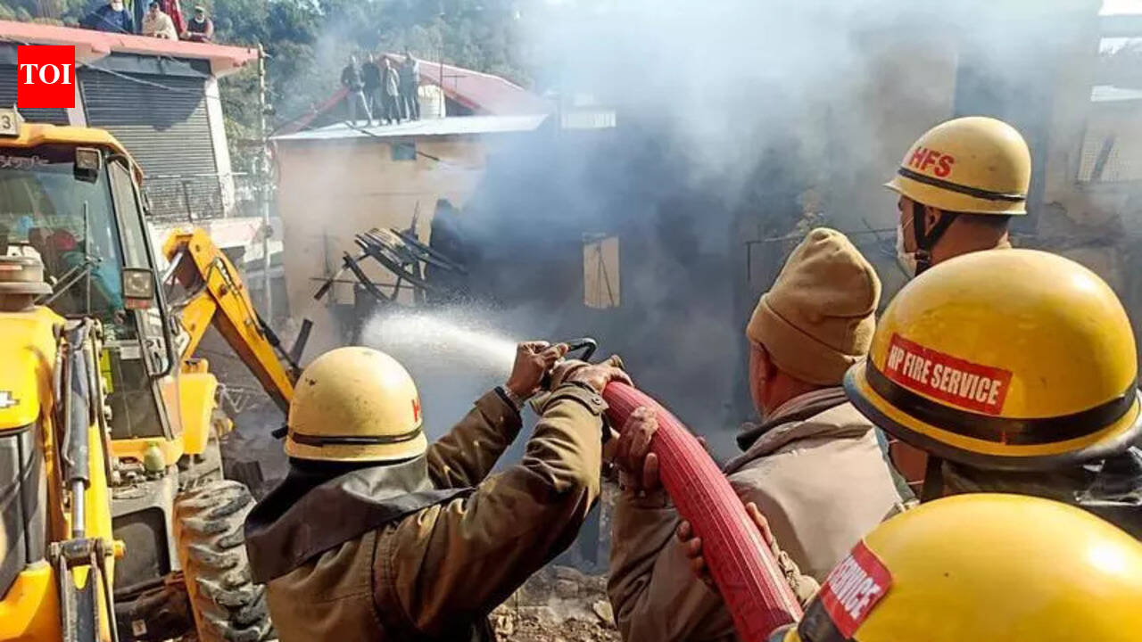 Arki fire: 1 dead, 20 remains recovered | Chandigarh News - The Times ...