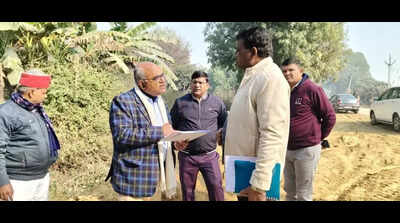 DM inspects Bithoor-Mandhana road widening project, orders to expedite ...