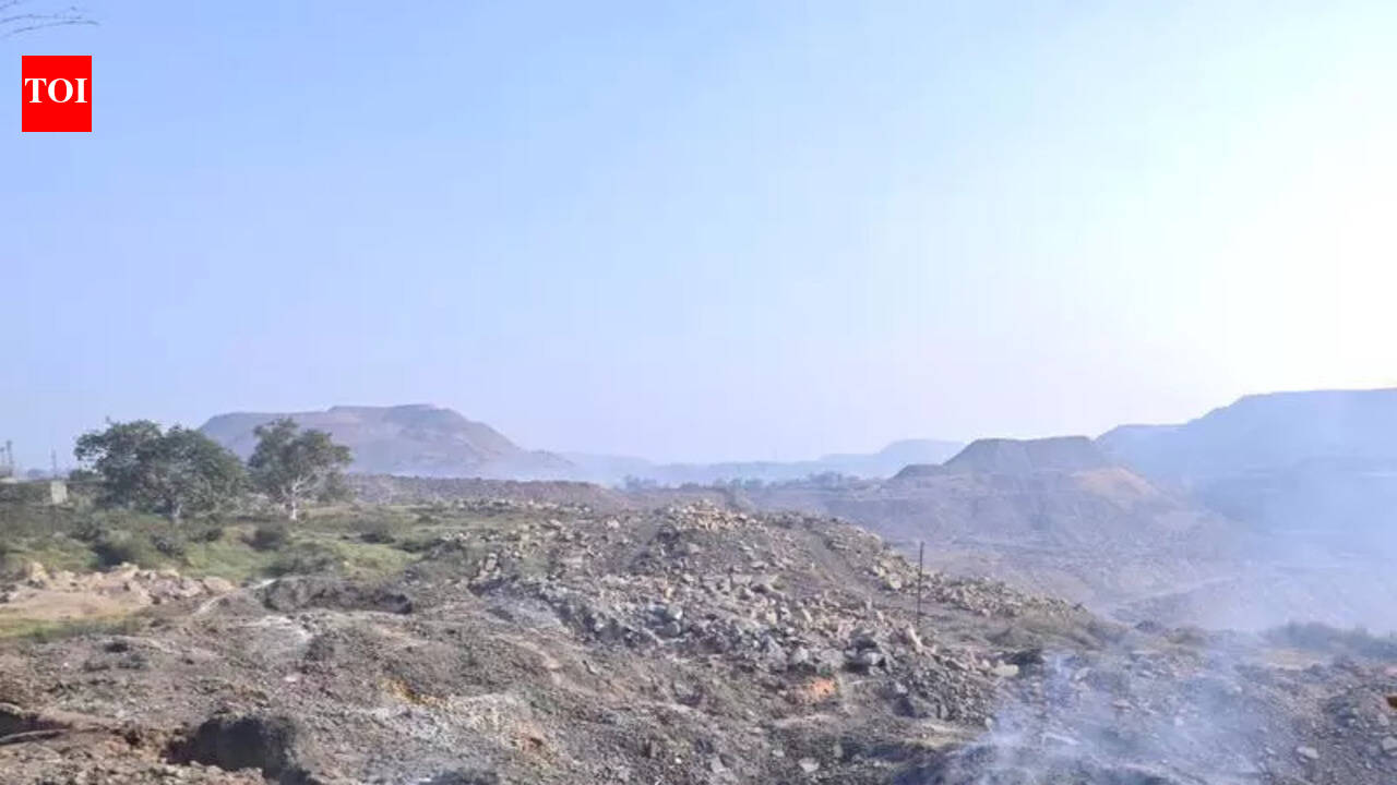 Dhanbad Toxic Gas Leak: Kenduadih Resident Hospitalized Amidst Ongoing ...