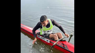 Dal Lake to R-Day parade: The journey of a kayaker from the valley ...