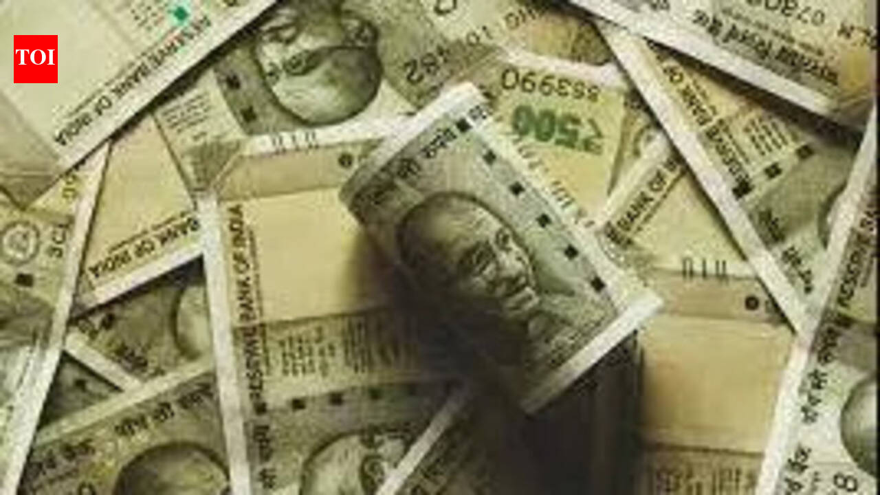 Retired bank employees seek revision of pension | Trichy News - The ...