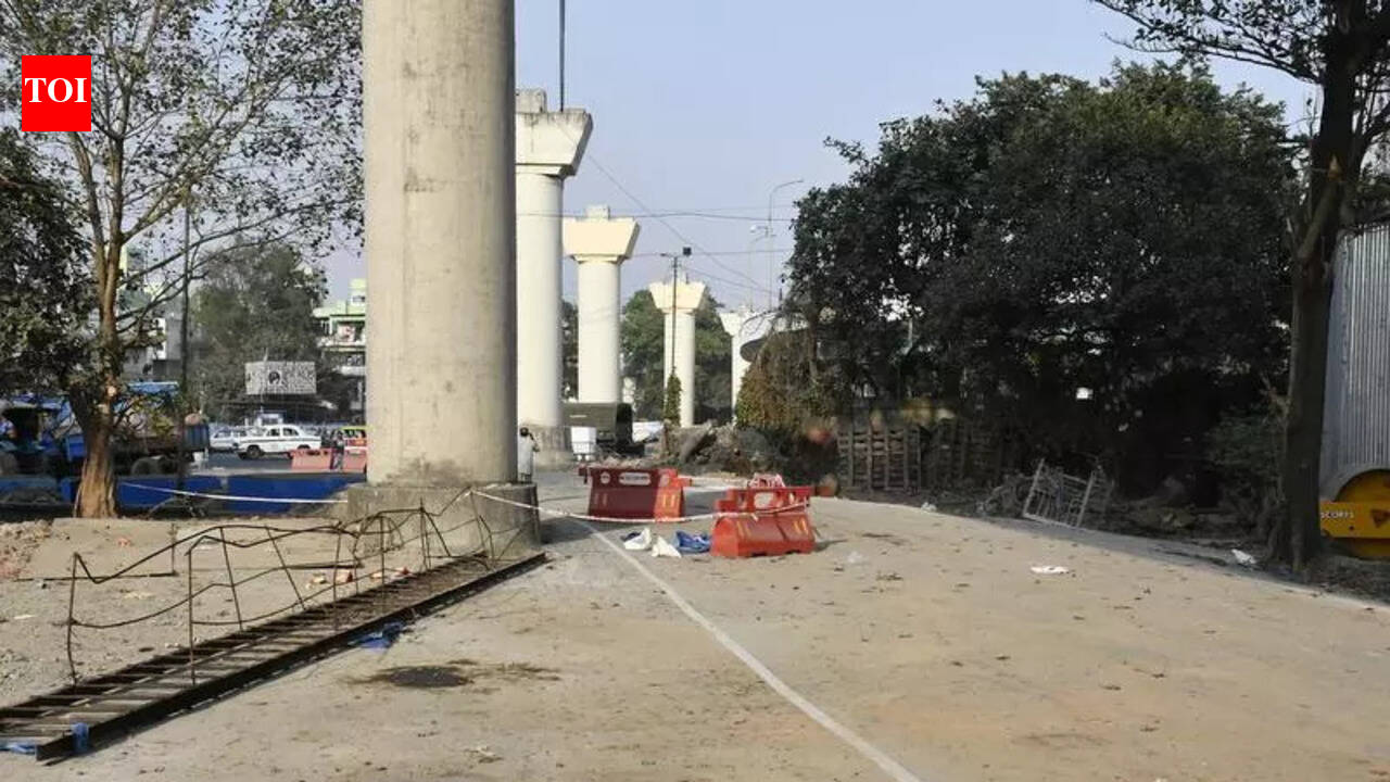 Chingrighata night traffic block trial for Metro work starts | Kolkata ...