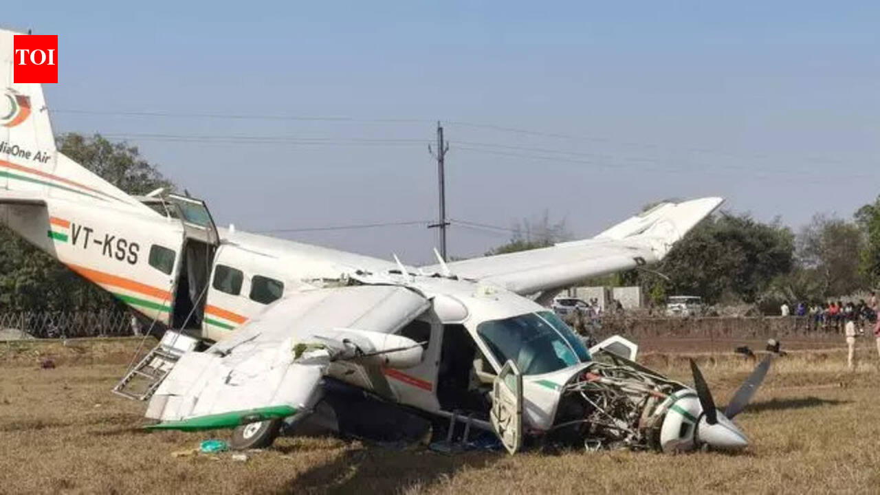 Plane’s force-landing survivor praises pilots for exceptional skill ...