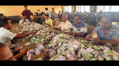 Rs 2cr donation windfall in Yellamma temple hundi | Hubballi News - The ...