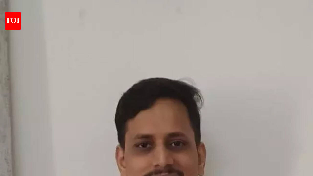 Stabbing on Mumbai local train: Victim had planned dinner outing with ...